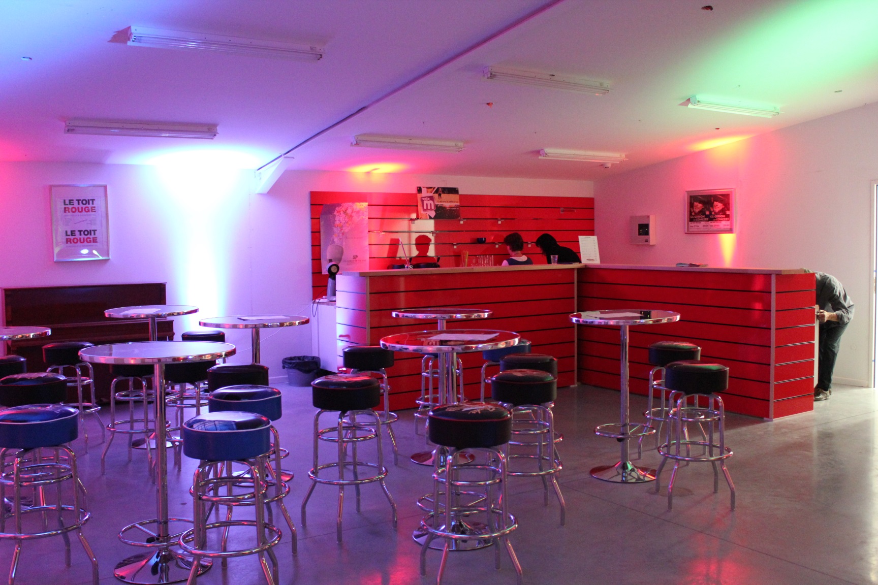 ESPACE BAR | LE TOIT ROUGE MONTÉLIMAR